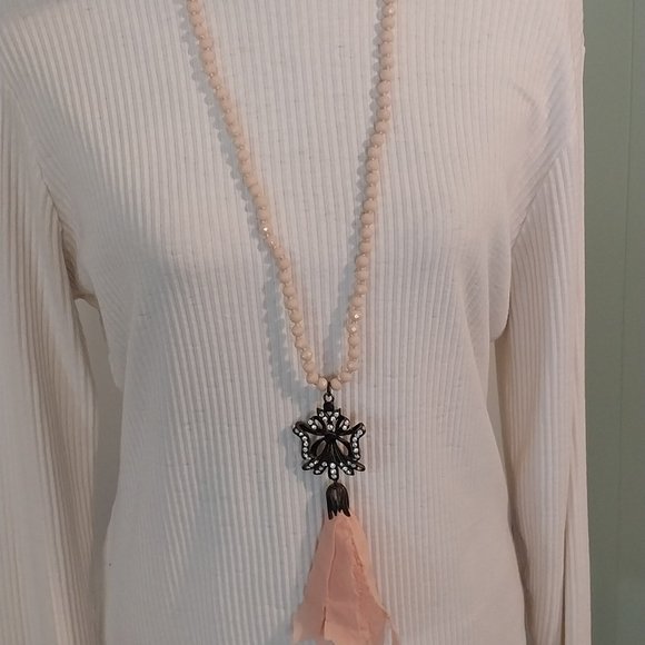 Plunder | Jewelry | 2953 Plunder Long Cream Color Beaded Necklace With ...